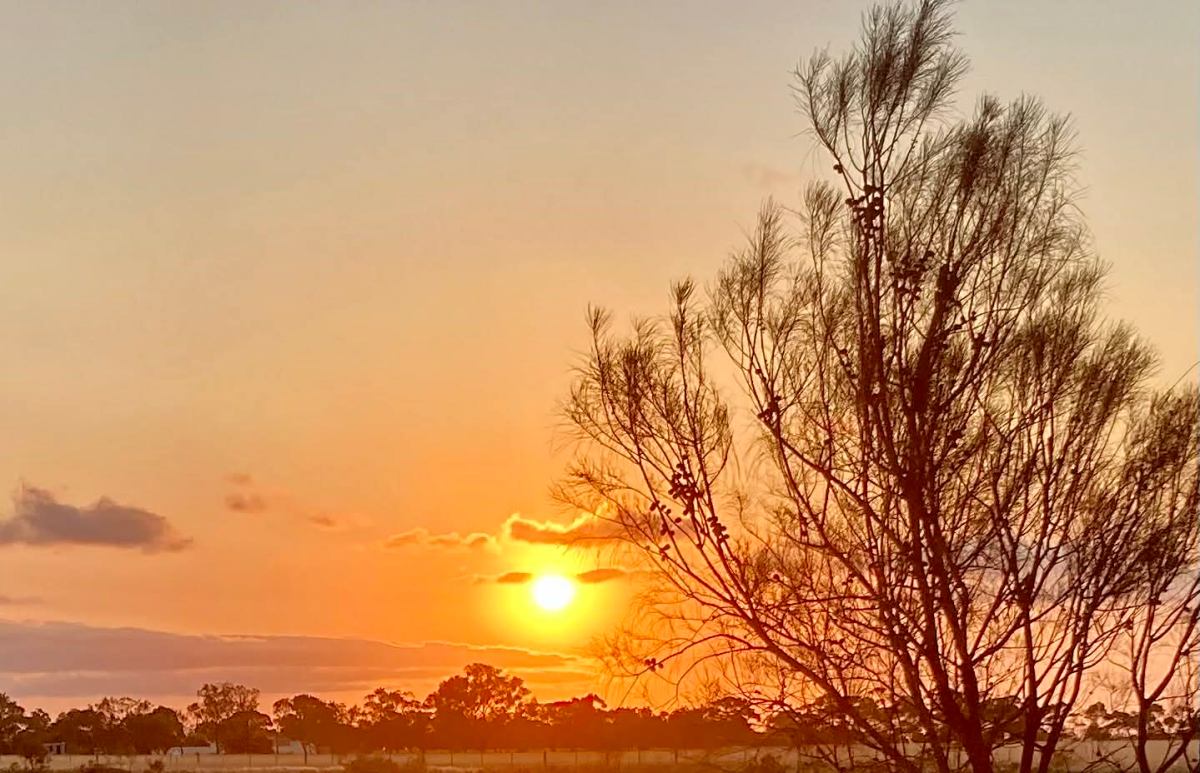 On the Edge of Finality – Ivor.Plumber/Poet